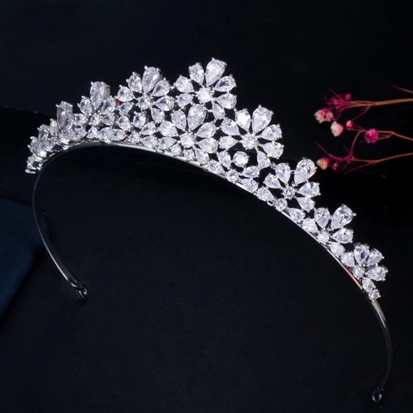 Accessories | The Sunflower Tiara | Poshmark